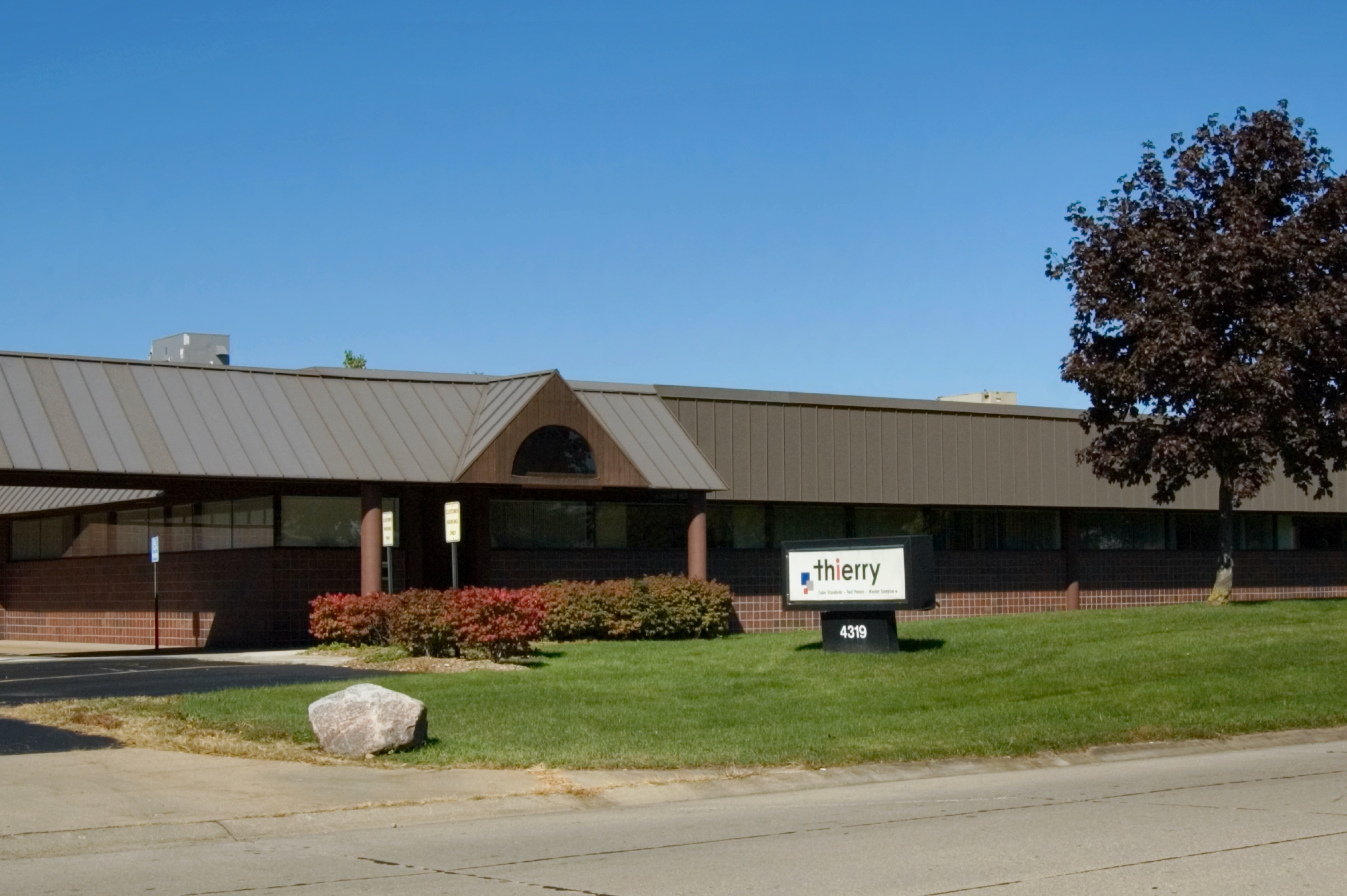 Color & Mastering | Contact | Thierry Corporation